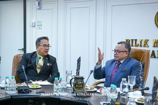 Courtesy Call By State Education Department Director On State Secretary ...